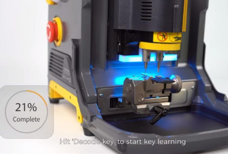 CONDOR XC-MINI PLUS II Tutorial: How to Duplicate Mul-T-Lock Dimple Key ...