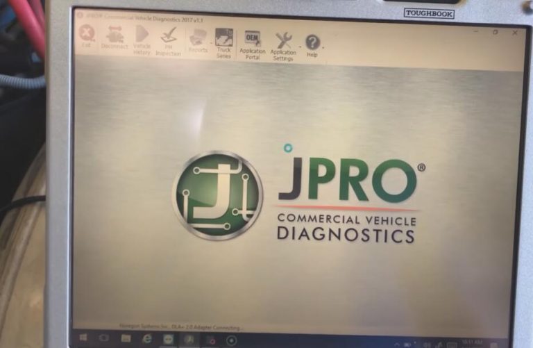 Using the JPRO Heavy Truck Diagnostic Scanner on a 2015 Freightliner ...